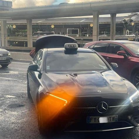 Ú Kĥúñ Htāy Lŵiñ