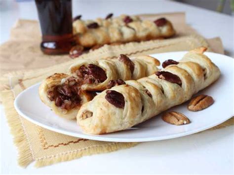 Слойки с кленовым сиропом и орехами пекан — рецепт с фото пошагово