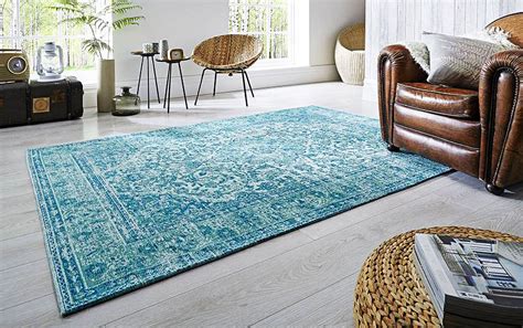 Как почистить ковер в домашних условиях