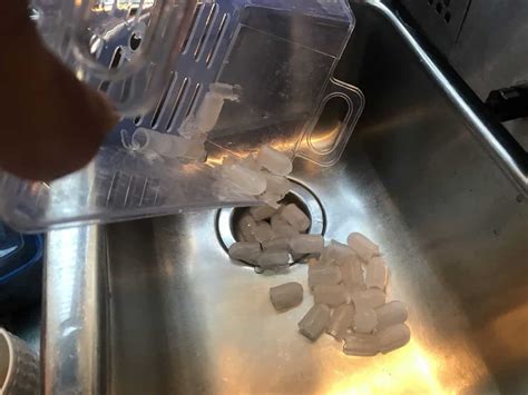 How To Clean A Countertop Ice Maker Guide With Photos