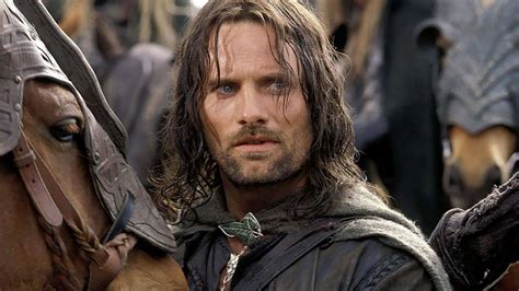 The Hidden Meanings Behind Aragorns 3 Costumes In The Lord Of The