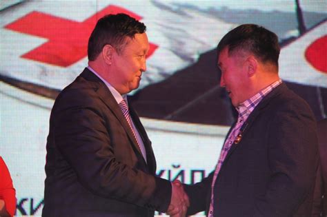 ХҮМҮҮНЛЭГИЙН ӨДРӨӨР ӨСВӨРИЙН УЛААН ЗАГАЛМАЙЧИД ЭГНЭЭГЭЭ ТЭЛЛЭЭ