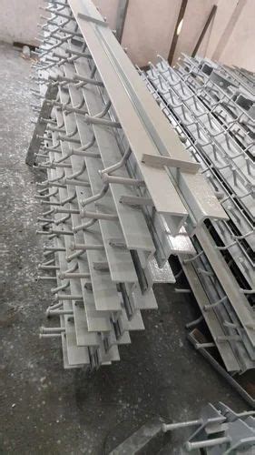 Mild Steel Compression Seal Expansion Joint Size 75 75 8 Mm At ₹ 2600 Meter In Faridabad