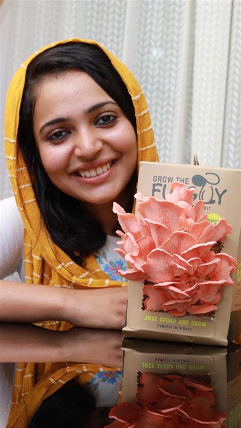 അൽപം വെള്ളം തളിച്ചാൽ മതി വളരും ‘അസാധാരണ കൂണുകൾ The Latest In