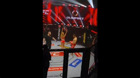 Video Mma Fighter Gets Banned For Life After Kicking Ring Girl India