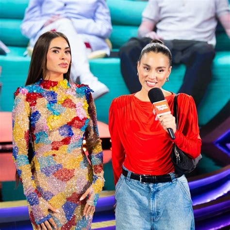 Galilea Montijo Revela Su Silueta Con Un Deslumbrante Vestido Multicolor Bañado En Cristales