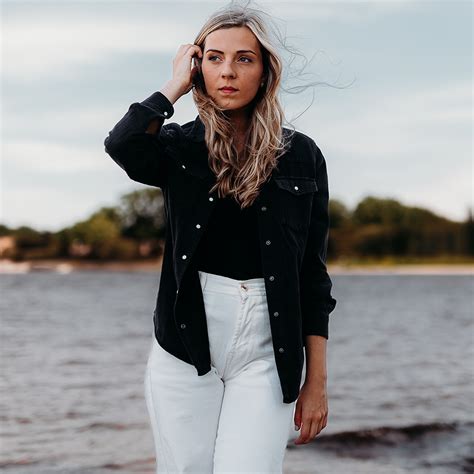 Samantha Ebert Life 1071