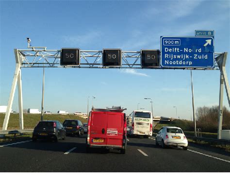 Figure 1 From Model Predictive Control For Freeway Traffic Using Discrete Speed Limit Signals