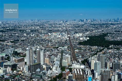三鷹駅周辺より東京の街並み