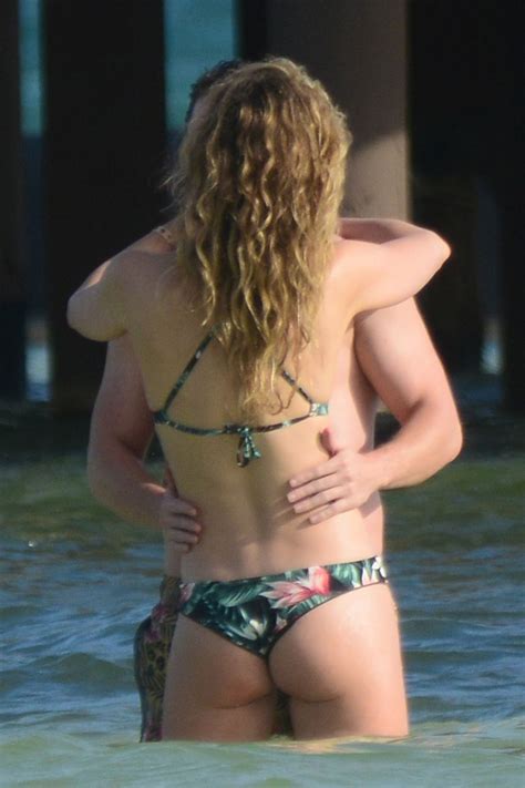 Ashley Newbrough Sexy Photos Thefappening