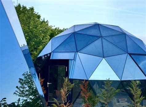 Стъклени куполи Вятърните Мелници