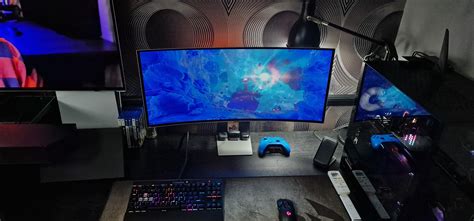 Lg Corsair Preview Bendable Oled Gaming Monitor R Oled Gaming