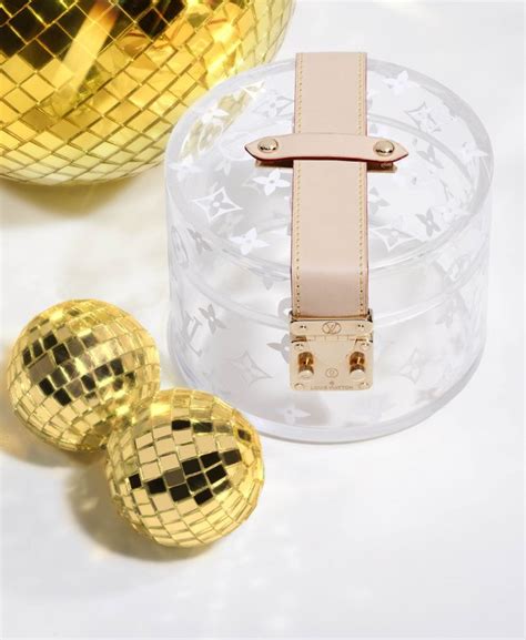 Plexiglass Box Scott Sandra‘s Closet