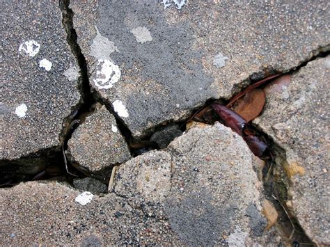 Избавляемся от трещин в бетоне 3 лучших метода БЛОГ СТРОИТЕЛЯ Дзен