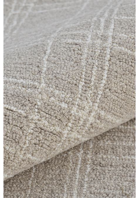Hand Tufted Wool Rug Timeless Elegance With Echo Grid