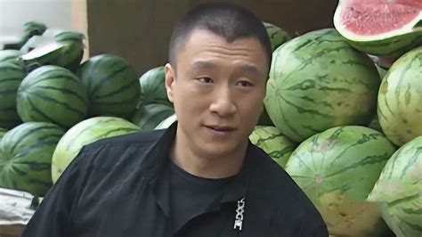 征服：刘华强西瓜摊“这瓜保熟吗”，不料瓜农很蛮横，原因竟是如此 高清1080p在线观看平台 腾讯视频
