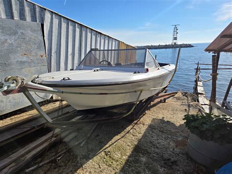 Промоция Риболовна лодка 4 5м с двигател гр Варна м т Траката • Olx Bg