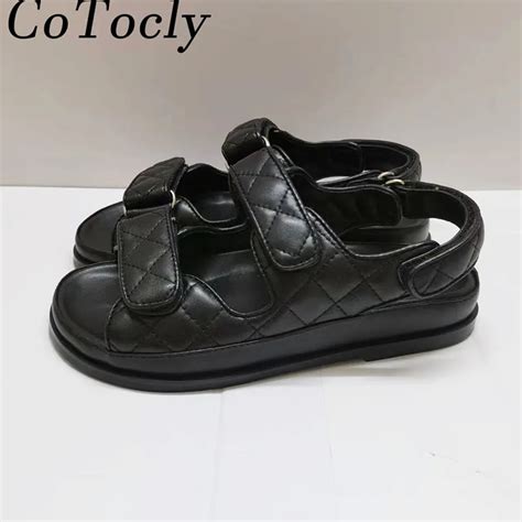 정품 가죽 퀼트 후크 And 루프 플랫 샌들 여성용 아빠 샌들 캐주얼 비치 신발 여름 여성 샌들 인기 판매 Aliexpress