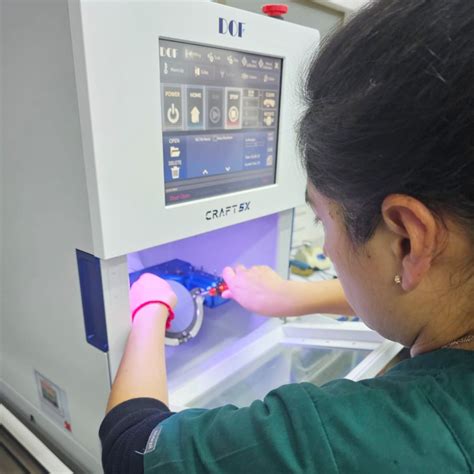 업체포럼 Dof Cad Cam 올인원 가공기 Craft 5x 칠레 기공소 설치