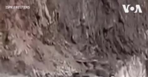 ရေဘေးသင့်သူတွေ စစ်တပ်ရဟတ်ယာဉ်နဲ့ကယ်