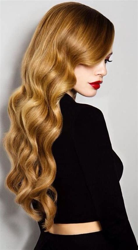 Gentle And Rich Honey Blonde Hair Color To Add Some Sweet Shine To Your