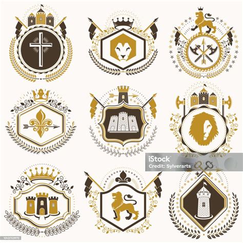 벡터 요소의 빈티지 복고풍 디자인 양식에 일치 시키는 문장 레이블 설정 합니다 상징적인 그림 컬렉션 중세 요새 군주 크라운 십자가와 병기로 구성 국왕에 대한 스톡 벡터 아트