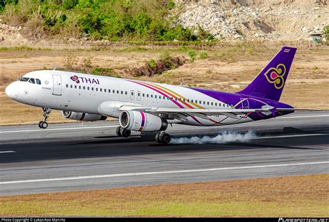 Hs Txa Thai Airways Airbus A320 232 Photo By Lukas Koo Man Ho Id 1571562