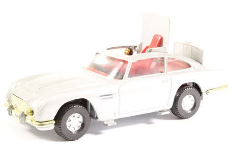 Corgi Aston Martin DB James Bond Hattons