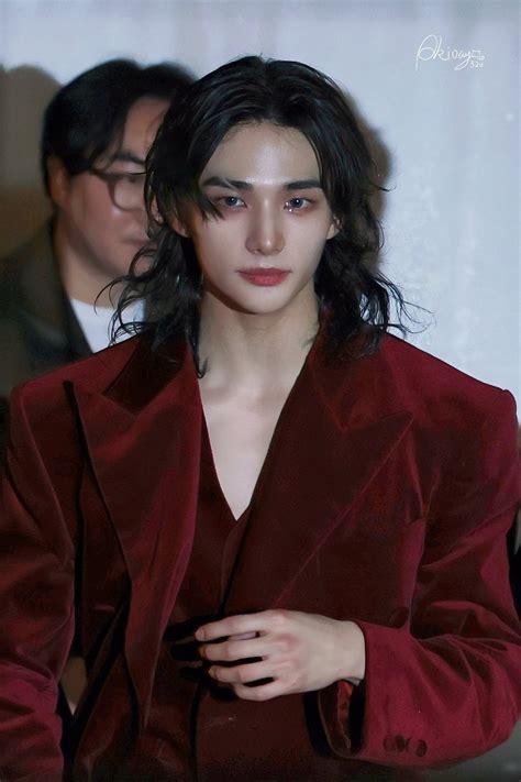 說真的黃鉉辰長這張臉 如果去演戲，戲路可能會比車銀優還窄🤣 可能會像李洙赫一樣「為什麼總讓我演一些不是人的角色？」