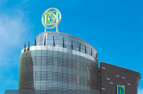 Само небото е лимит Колкава е добивката на „Комерцијална банка“ за 100 дена