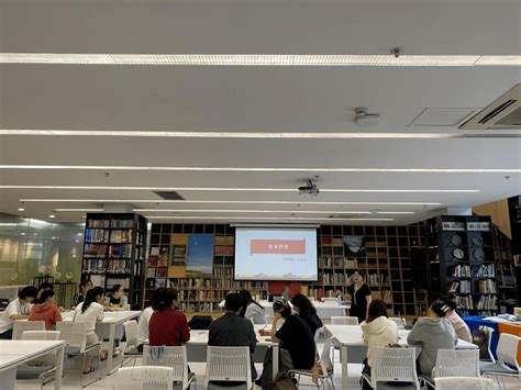 “用户体验实验室（uxlab）和智能汽车交互设计实验室（carlxd）开放日活动”创意绘画疗愈—探索不一样的自己周彬艺术