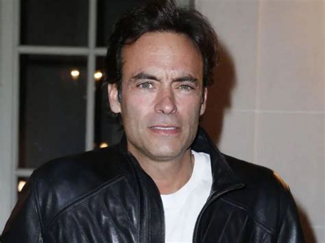 Похож на отца как две капли воды сын Делона Синема графия Дзен