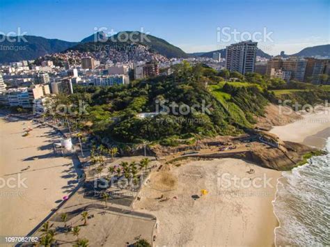 두 개의 아름 다운 해변 사이 보기 Arpoador 비치 악마의 비치 Ipanema 지구 리오 데 자네이 브라질 0명에 대한 스톡 사진 및 기타 이미지 Istock