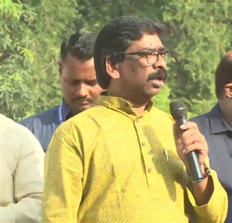 Jharkhand Cm Skips Ed Summons