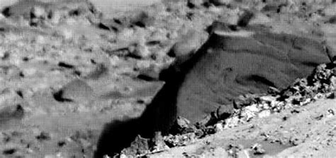 화성 바위에 Ufo·외계인 상형문자 전자신문