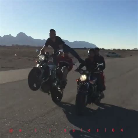 سیبی دوست دارین یاچی؟؟؟؟😛😉 Youtube