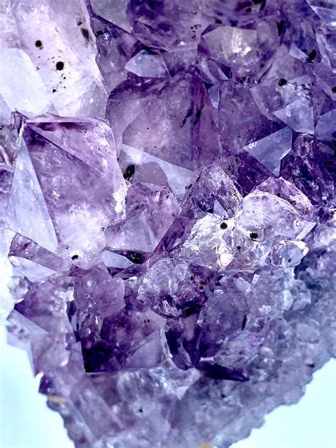 Amethyst Ungu Inspirasi Desain Grafis Desain Grafis