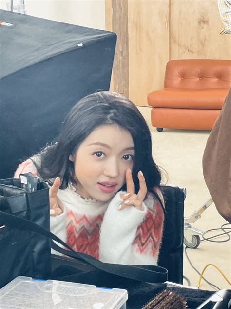 220921 [from 쌰쌰🤍] 📸 유아 아카이브 917 Archive