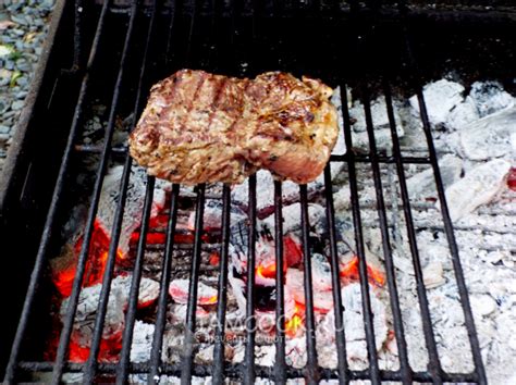 Стейк из говядины на мангале — рецепт с фото пошагово