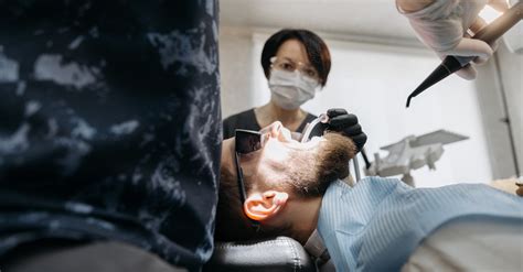 건강 건강 전문가 건강 체크 구강 건강 구강 위생 구강 치료 남자 돌보다 마스크 보호 복 성인 수염 순서 실내 안전 고글 여성 위생 의료