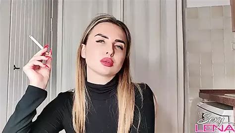 女王様が足で顔をファック xHamster