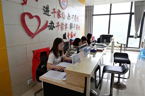 【党建引领促发展】开阳县云开街道金湖湾社区：党建引领强治理 “五千服务”暖民心居民基层网格