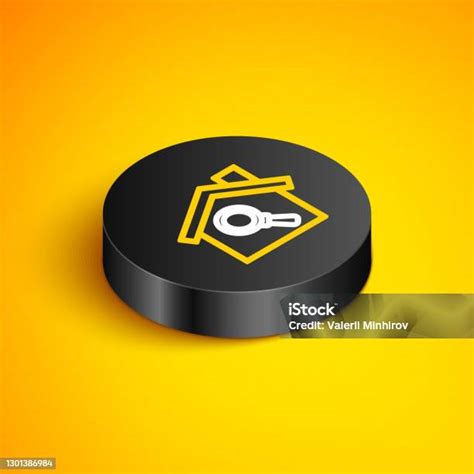 노란색 배경에 격리 된 등색 줄 검색 하우스 아이콘 돋보기 아래 집의 부동산 상징 검은 색 원 버튼 벡터 3차원 형태에 대한 스톡 벡터 아트 및 기타 이미지 Istock