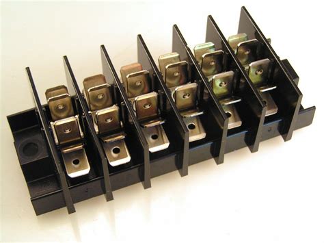Terminal Block 6 Barriered Poles 6 Tabs Per Grelly Uk