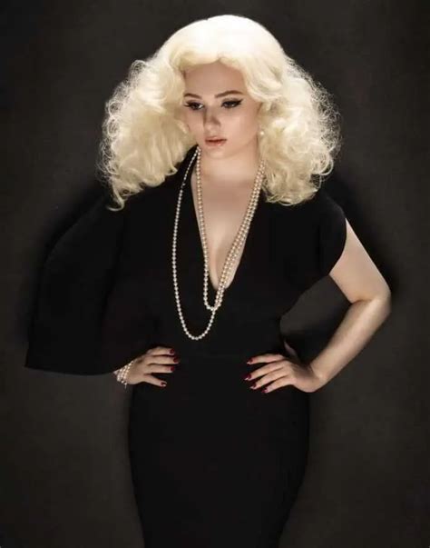 Abigail Breslin Hot And Sexy Bikini Pictures Woophy