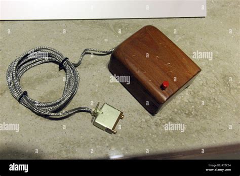 inventor of computer mouse doug engelbart dies at 88