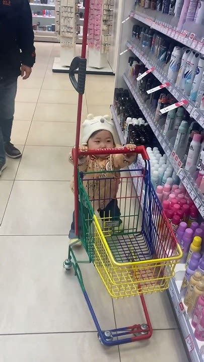 쇼핑카트를 밀어보자😁15개월아기걸음마연습언제걸을꺼야😆15042024 Youtube