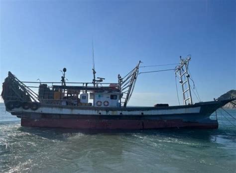 목포해경 진도군 성남도 인근 해상 좌초선박 긴급구조 아주경제