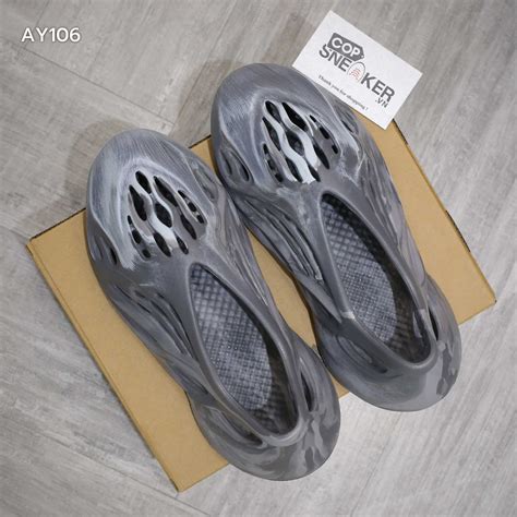 Update Giày Adidas Yeezy Foam Runner ‘mx Granite Cop Sneaker