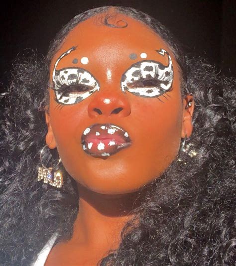 ⊱ ⋱𝘼𝙡𝙞 ⋰ ⊰ On Twitter Artistry Makeup Makeup For Black Skin